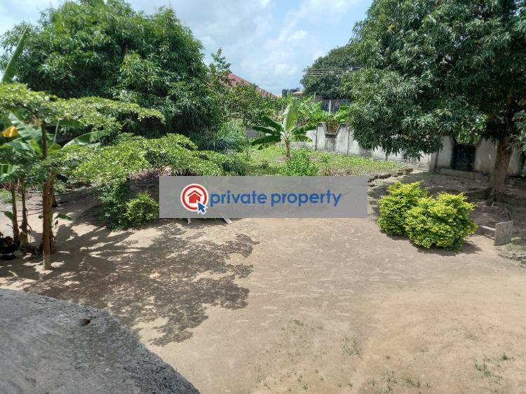10 bedroom House For Sale fumesua On Tech Ejisu Road. Kumasi ...