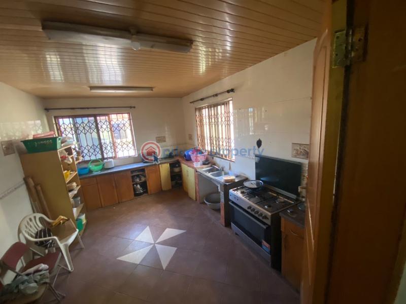 10 bedroom House For Sale Tema Community 12 Community 12 Tema Accra ...