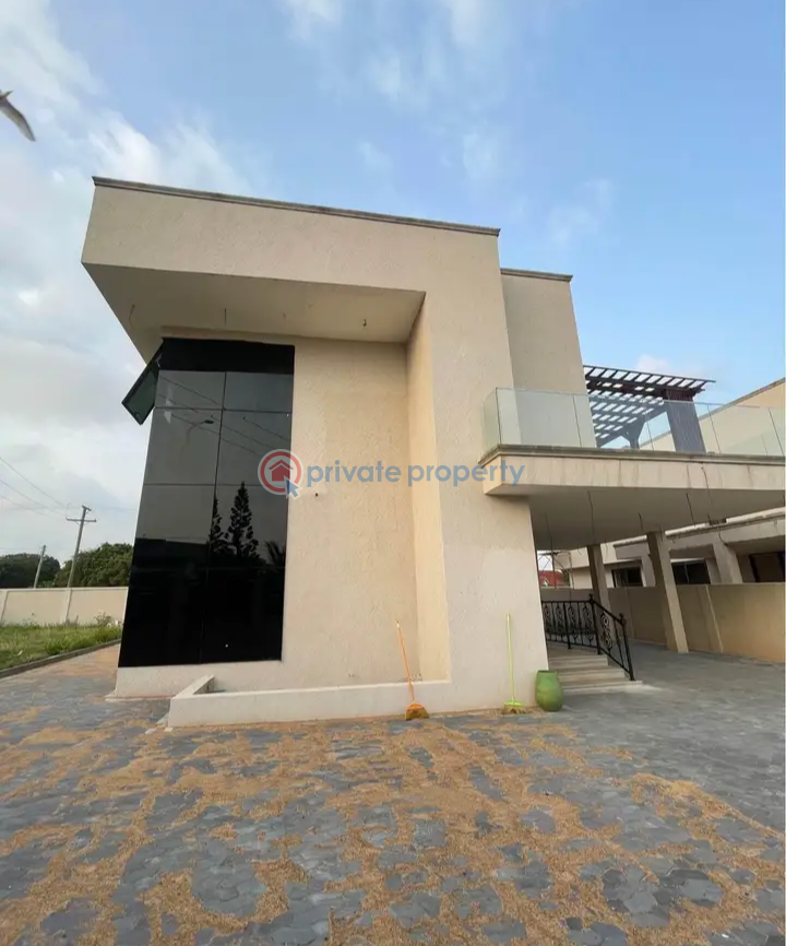 4 bedroom House For Sale East Airport Tse Addo Roundabout Accra (PID ...