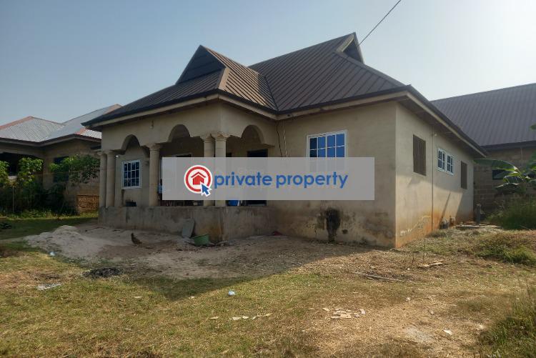 4 bedroom House For Sale trede ( New Site). On Santasi Road. Kumasi ...