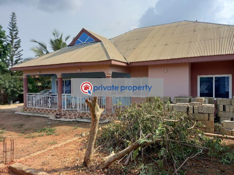 4 bedroom House For Sale sabin Akrofrom/ Trede on Santasi Road. Kumasi ...