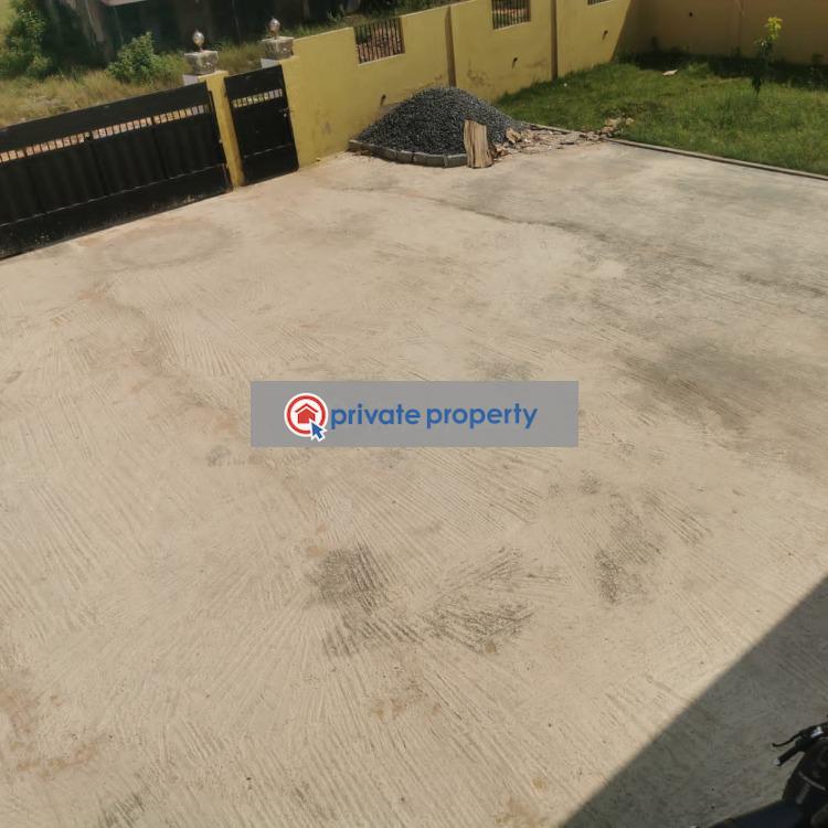 5 bedroom Townhouse For Sale community 25 Tema Dawhenya Terrazzo Tema ...