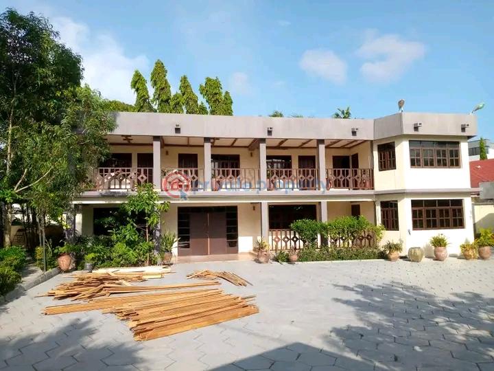 5 bedroom House For Rent Labone East La La Dade Kotopon Municipal Accra ...