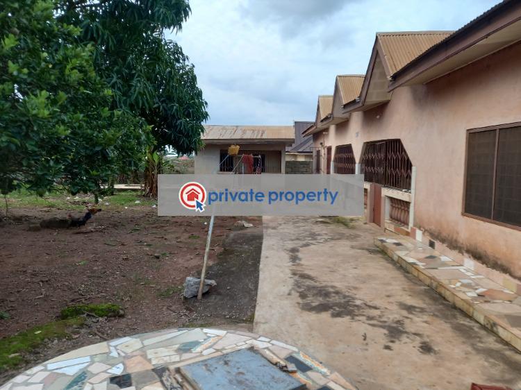 6 bedroom House For Sale trede on Santasi Road. Kumasi Metropolitan ...