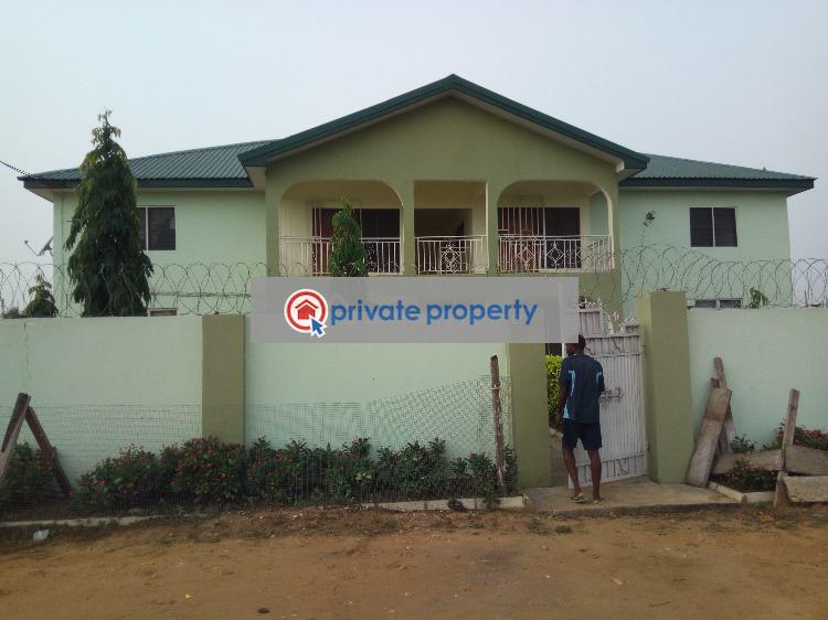 8 bedroom House For Sale community 25 Annex Behind Devtraco Estate Tema ...