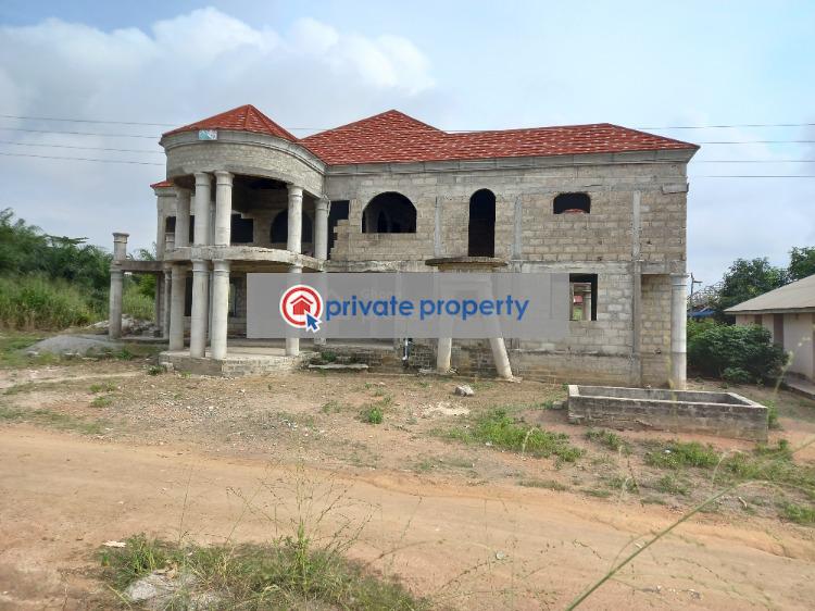 8 bedroom House For Sale adako Jachie On Tech Ejisu Road. Kumasi ...