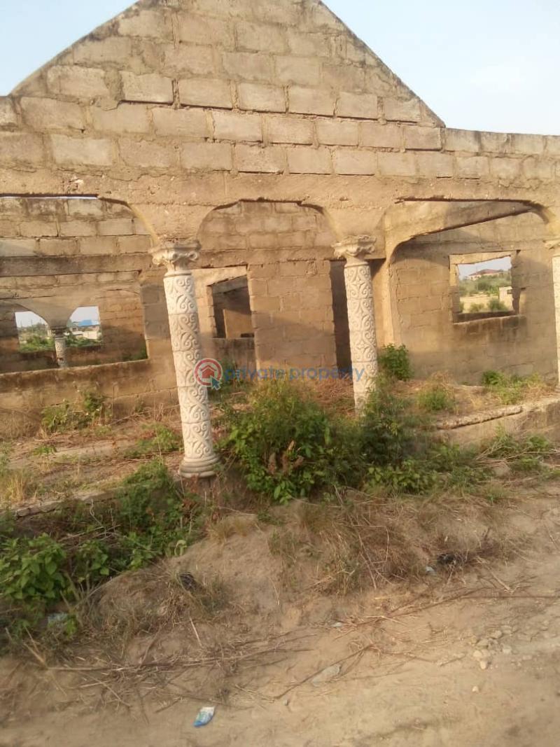 10 bedroom Commercial Property For Sale Nurses Quarters Kasoa Ghana ...