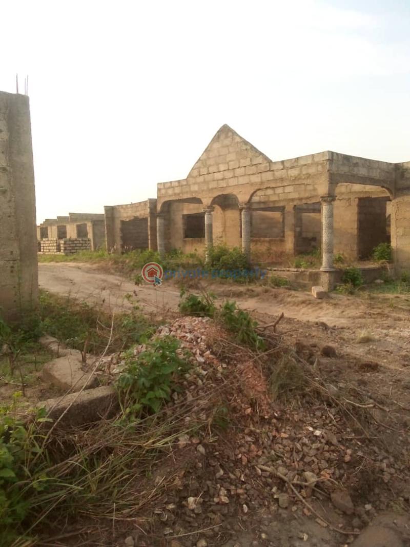 10 bedroom Commercial Property For Sale Nurses Quarters Kasoa Ghana ...