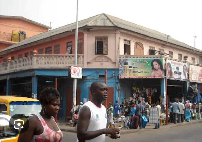 4 bedroom Shop For Sale Zongo Junction Accra Ghana Accra Metropolitan ...