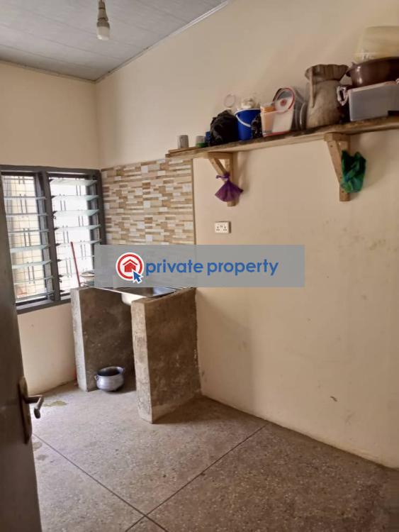 5 bedroom Detached Bungalow For Sale dansoman Adb Bank Area Accra ...