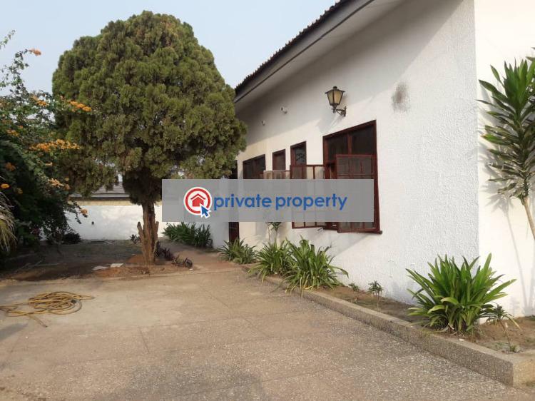 4 bedroom Detached Bungalow For Sale dansoman Opposite Papa's Pizza ...