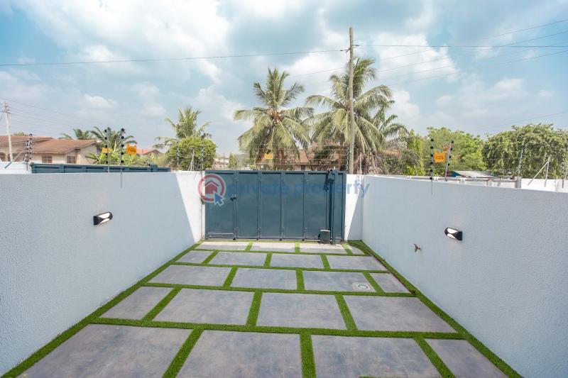 2 bedroom House For Rent Nmai Dzorn School Junction Close To The Melcom ...