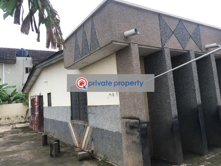 5 bedroom Detached Bungalow For Sale dansoman Ssnit Flat Accra ...